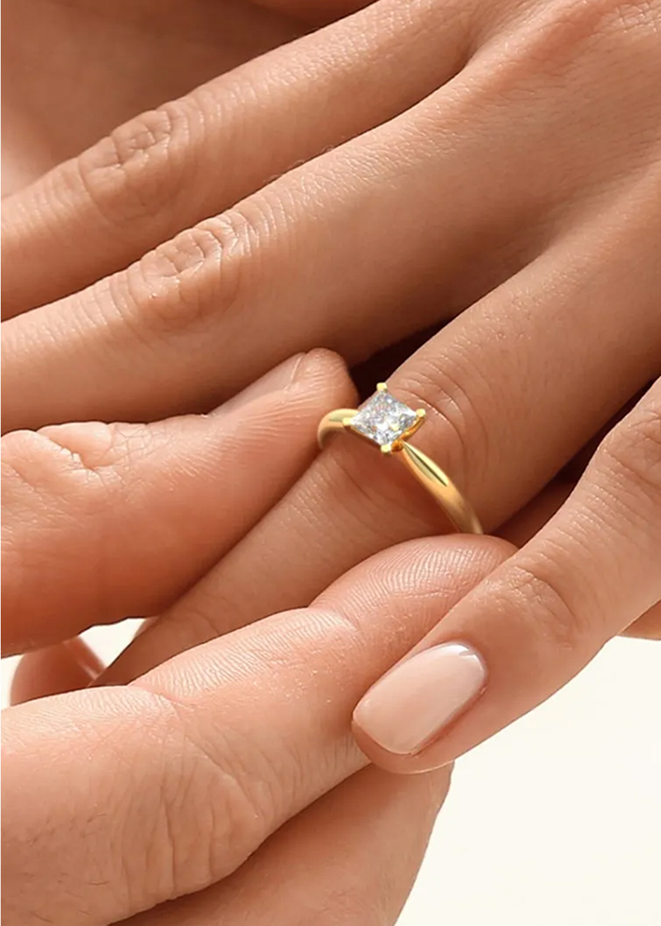 Personalized Jewellery | Custom Gemstones & Engravings | Jewlr